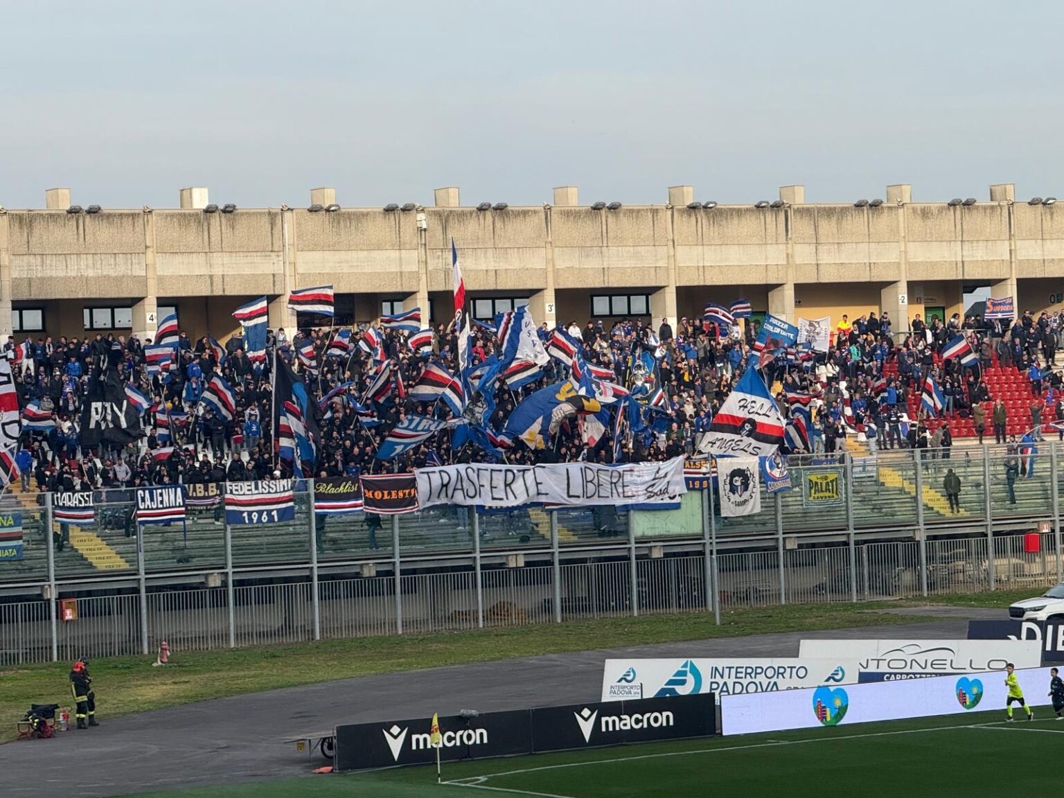 FOTO - Sampdoria, La Sud chiede le trasferte libere! Lo striscione ...